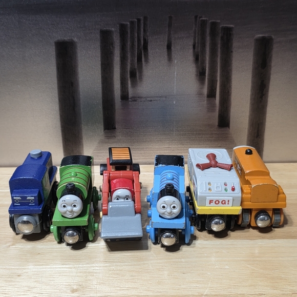 Thomas & Friends | Toys | Thomas Friends Multicolor Train Engine Set ...